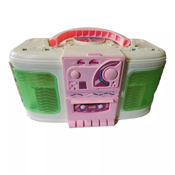 Mattel | Toys | Retro Pink And Green Boombox 992 Barbie Rock Radio ...